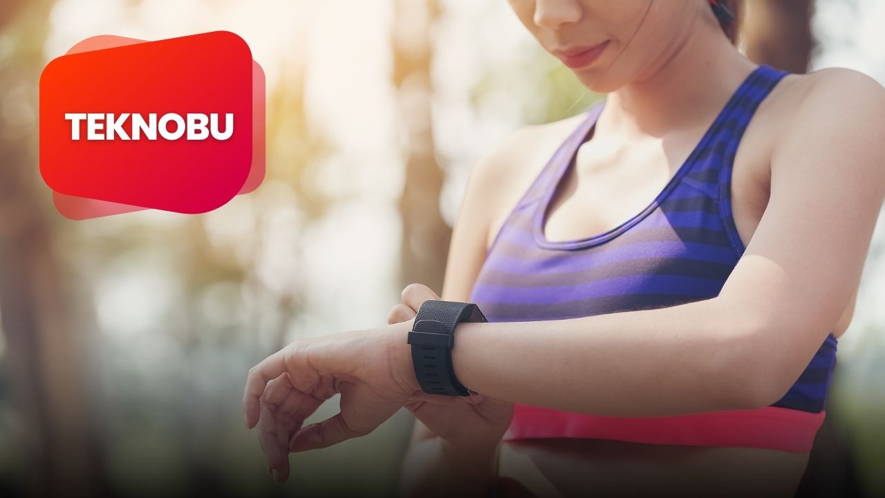 Kadınlar Neden Dekolteli Giyinir? (2023)